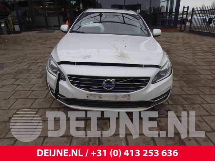 Volvo V60 I 2.4 D6 20V Plug-in Hybrid AWD Sloopvoertuig (2013, Wit)