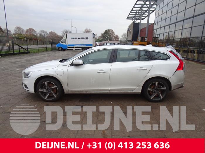 Volvo V60 I 2.4 D6 20V AWD Twin Engine Plug-in Hybrid Sloopvoertuig ...