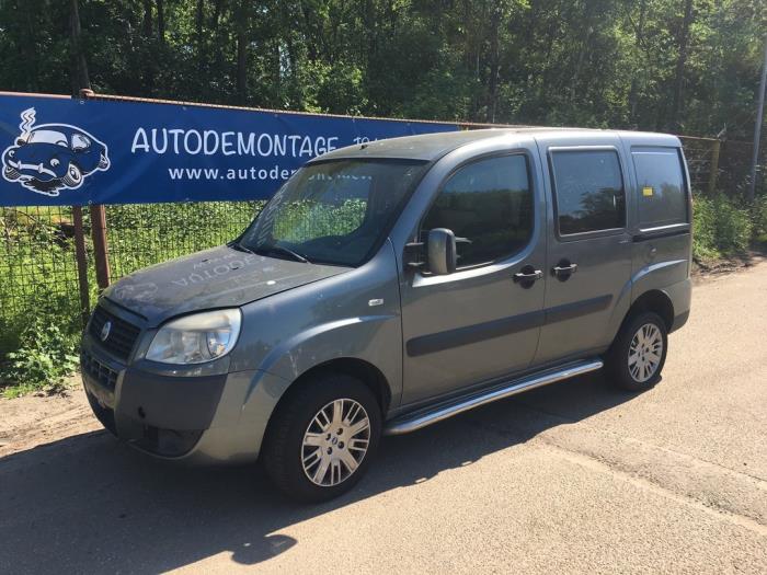 Fiat Doblo Cargo 1.9 JTD Sloopvoertuig (2009, Licht, Muisgrijs)
