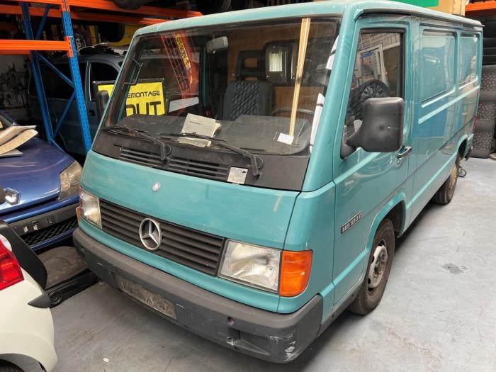 Mercedes MB 100D MB 100D Sloopvoertuig (1995, Groen)
