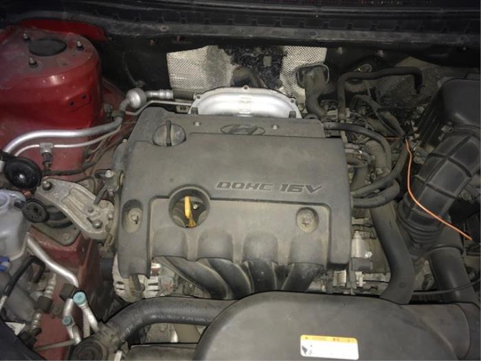 Hyundai i30 1.4 CVVT 16V Sloopvoertuig (2010)