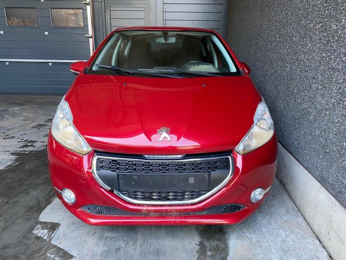 Peugeot 208 I 1.4 HDi Sloopvoertuig (2014, Metallic, Rood)