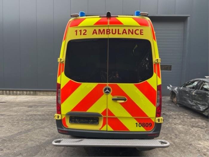 Mercedes Sprinter 3,5t 319 CDI 3.0 V6 24V RWD Sloopvoertuig (2021, Geel)