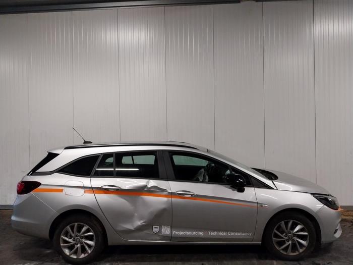 Opel Astra K Sports Tourer 1.5 CDTi 122 12V Sloopvoertuig (2021, Zilver)