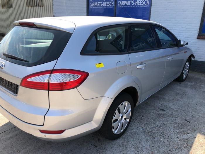 Ford Mondeo IV Wagon 2.0 16V Sloopvoertuig (2010, Zilver)