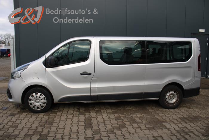 Renault Trafic Passenger 1.6 dCi 95 Sloopvoertuig (2018, Zilvergrijs)