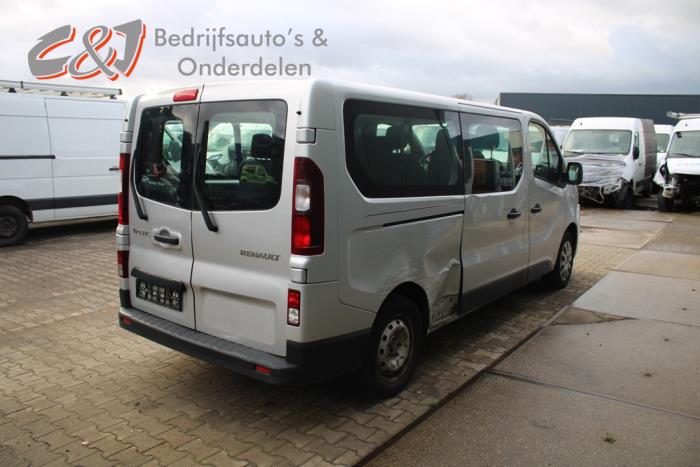 Renault Trafic Passenger 1.6 dCi 95 Sloopvoertuig (2018, Zilvergrijs)