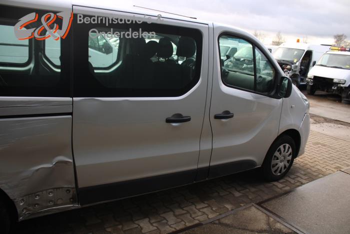 Renault Trafic Passenger 1.6 dCi 95 Sloopvoertuig (2018, Zilvergrijs)