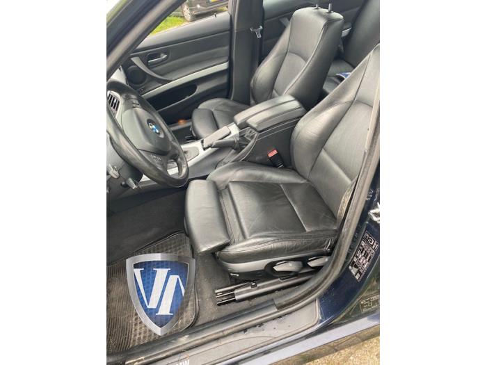 BMW 3 serie 325i 24V Sloopvoertuig (2005, Metallic, Blauw)