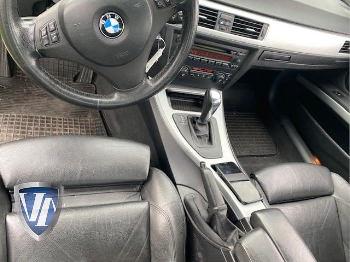 BMW 3 serie 325i 24V Sloopvoertuig (2005, Metallic, Blauw)