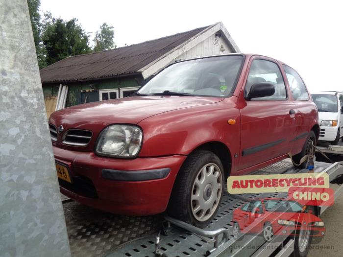 Nissan Micra 1.3 LX,SLX 16V Sloopvoertuig (1999, Rood)